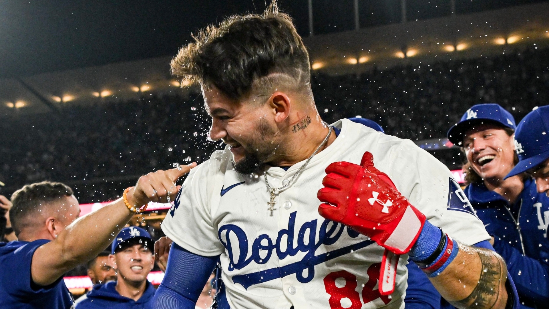 Andy Pagés walks it off against the Braves. (+Cuban MLB Report) - The ...