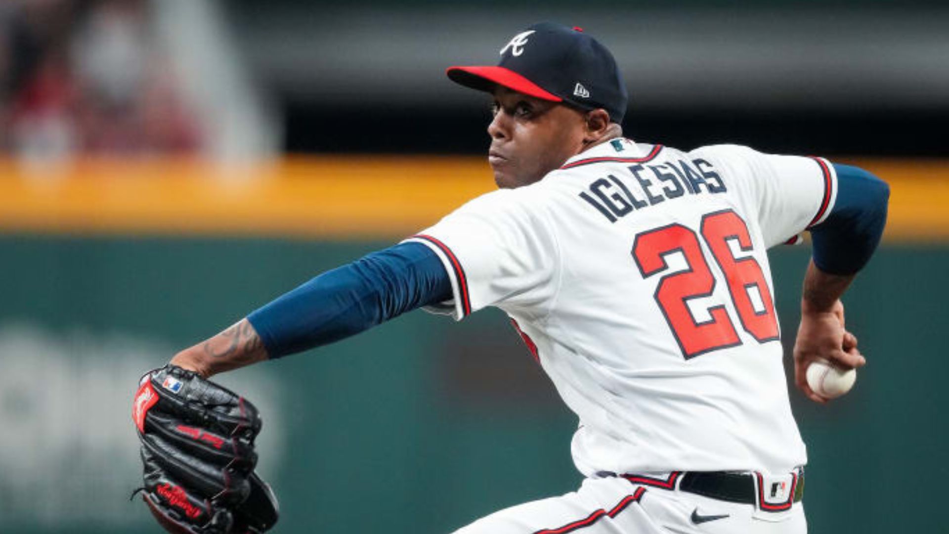 Raisel Iglesias notches his 29th save in a Braves victory. (+Cuban MLB ...
